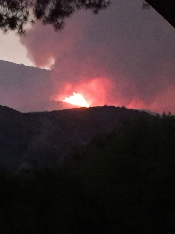 SAND FIRE UPDATE: Fair Oaks Ranch Evacuations, Highway 14 Shut Down - # ...
